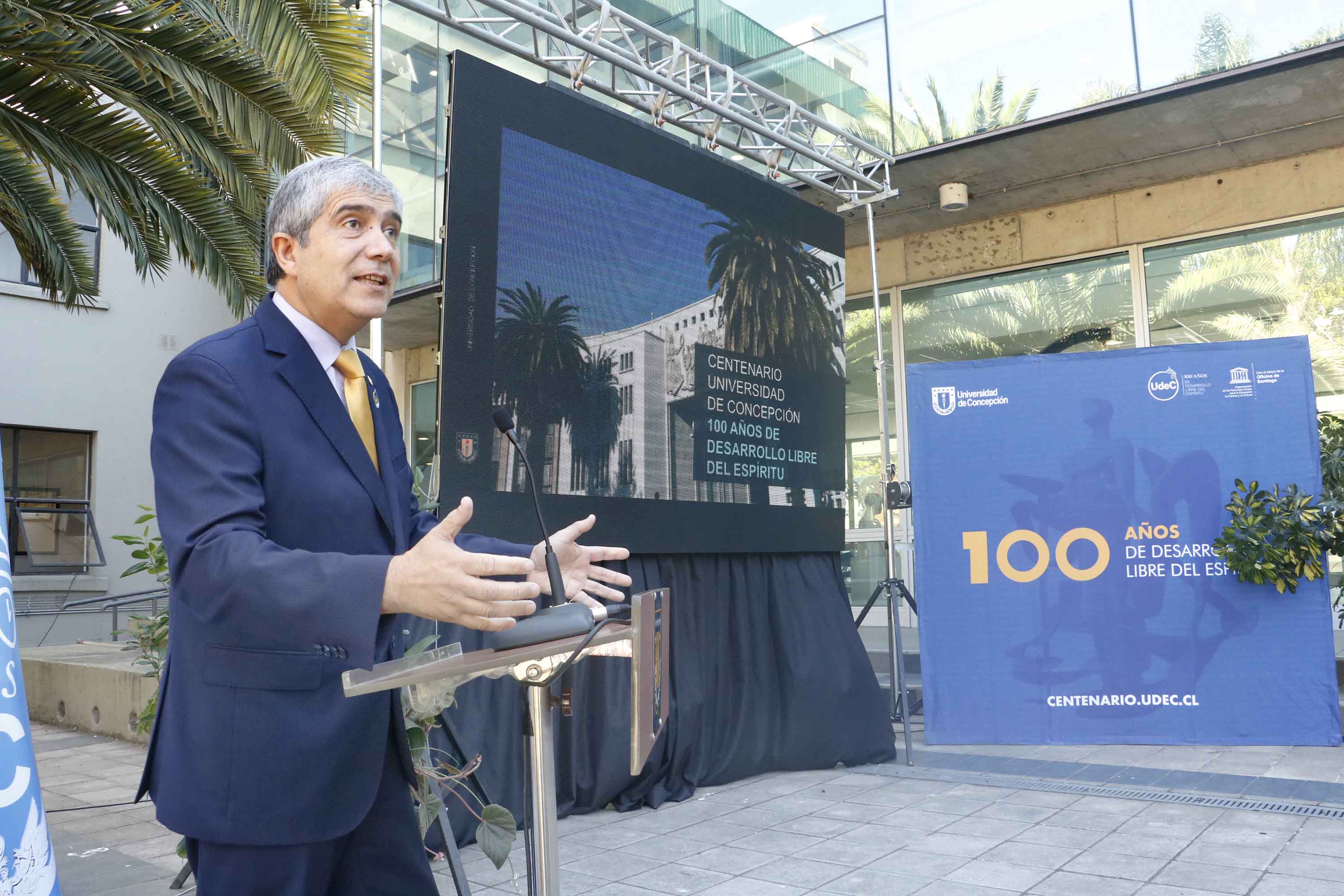 UdeC lanzó su programa para el Centenario y firmó convenio con Essbio | PanoramaWeb UdeC